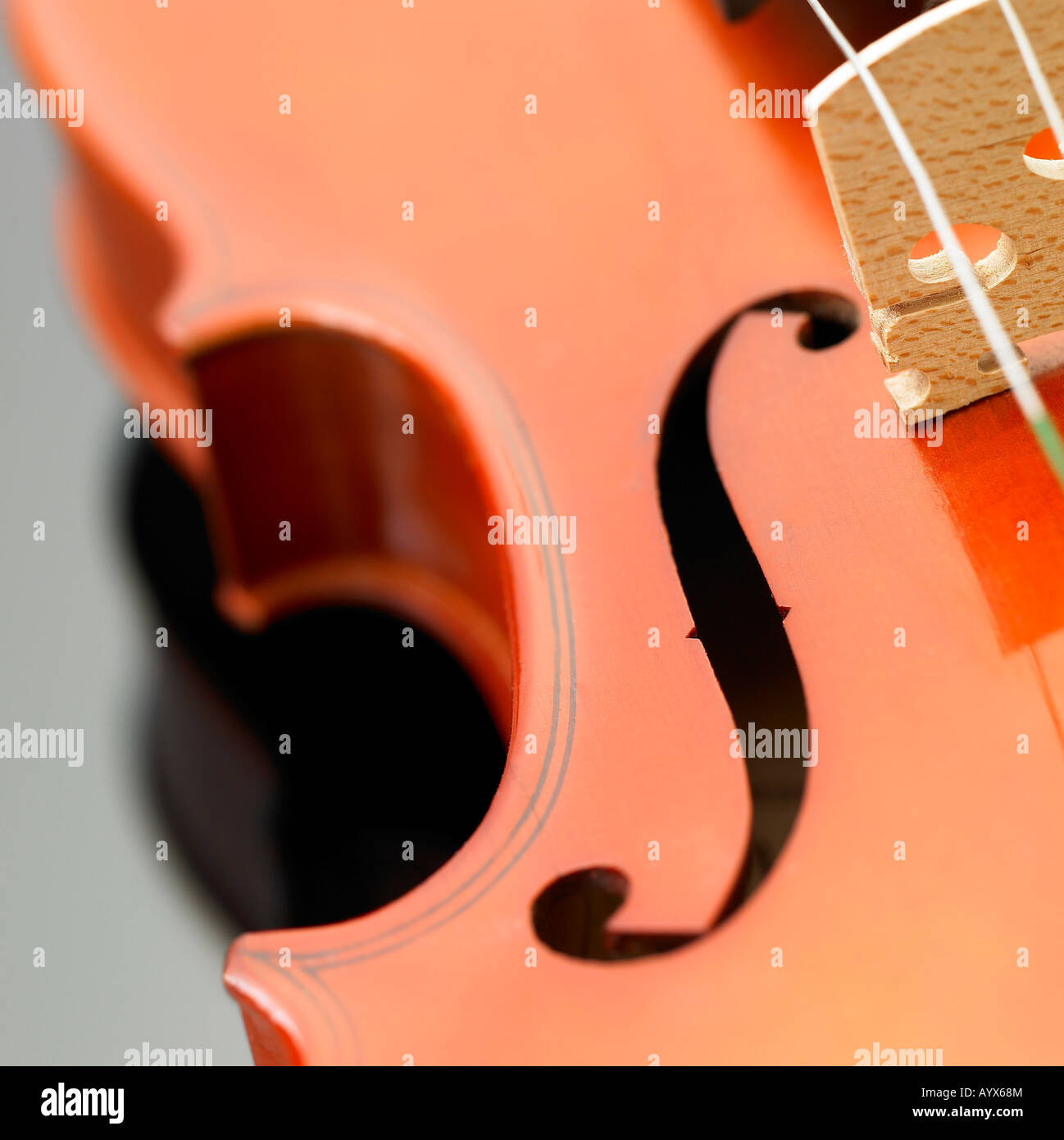 close up of violin Stock Photo - Alamy