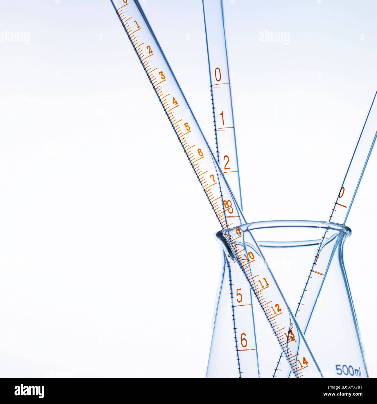 pipet in the beaker Stock Photo - Alamy