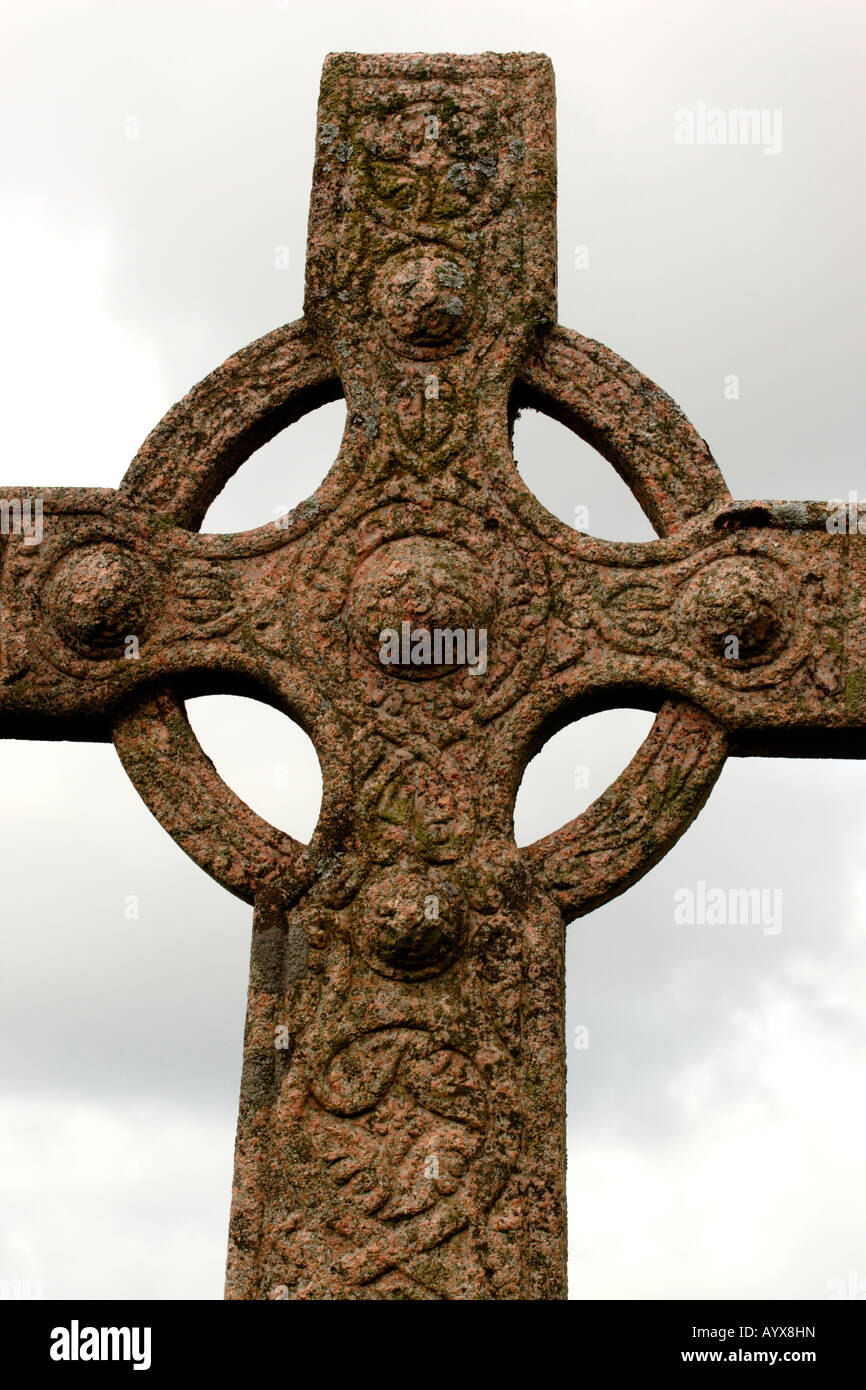 Celtic Cross in cemetery, Scotland Stock Photo - Alamy