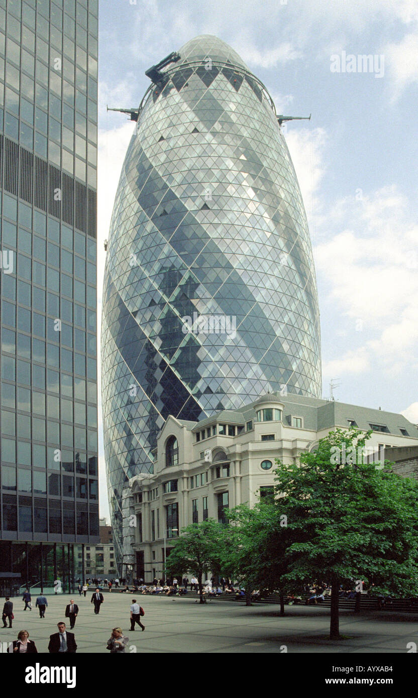 Swiss Reinsurance Tower High Resolution Stock Photography and Images ...