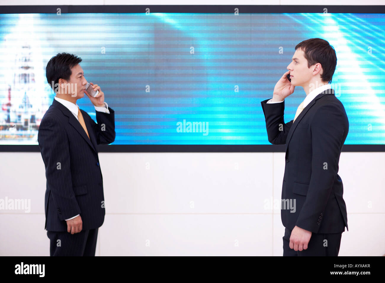 Callling hi-res stock photography and images - Alamy