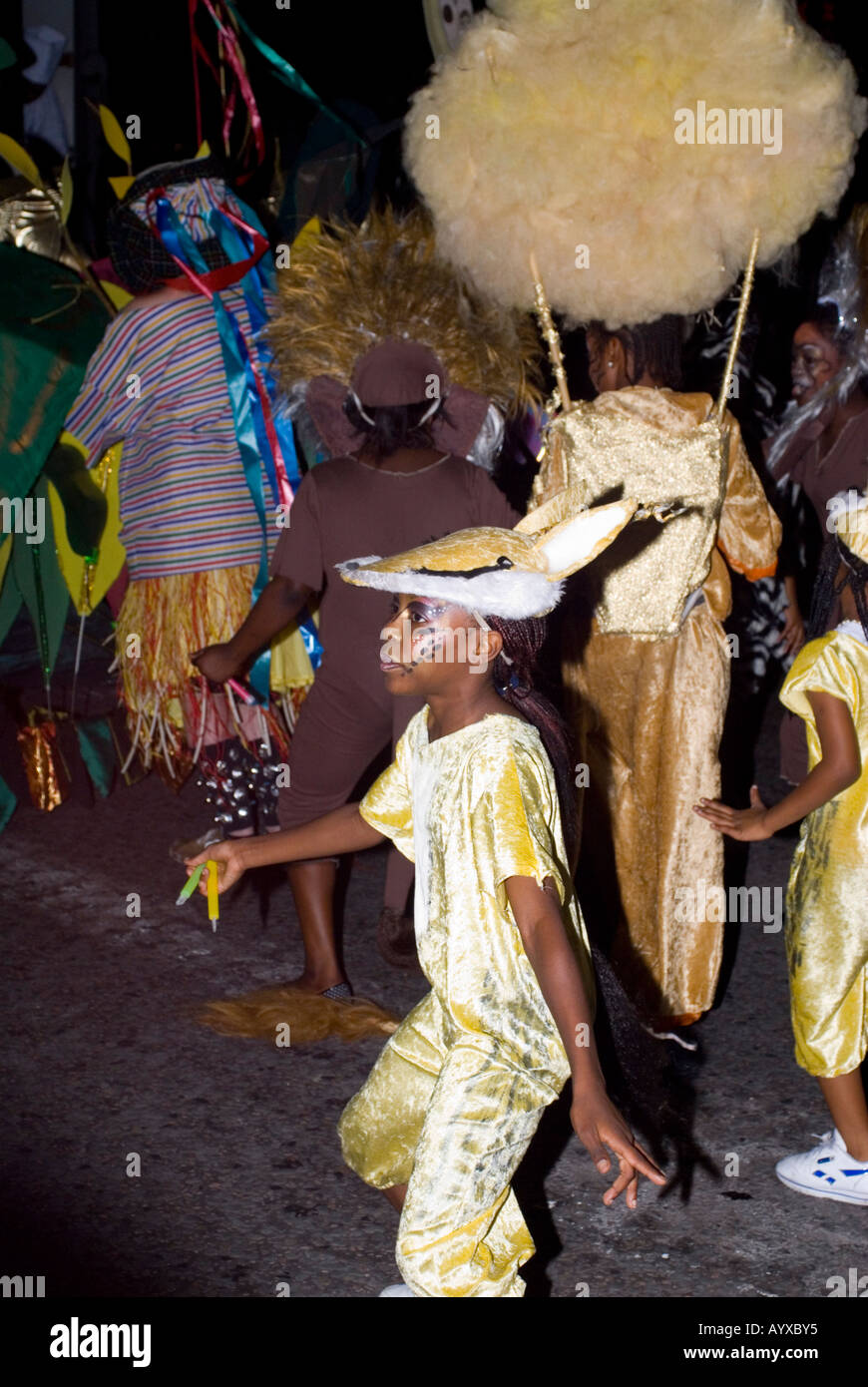 Performer at the London Thames Festival Stock Photo - Alamy