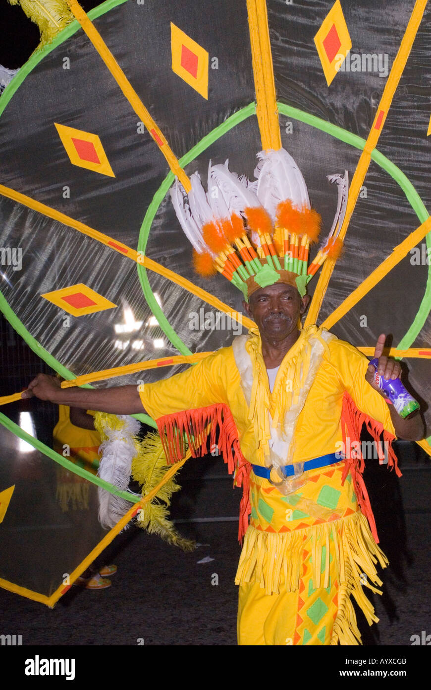 Performer at the London Thames Festival Stock Photo - Alamy
