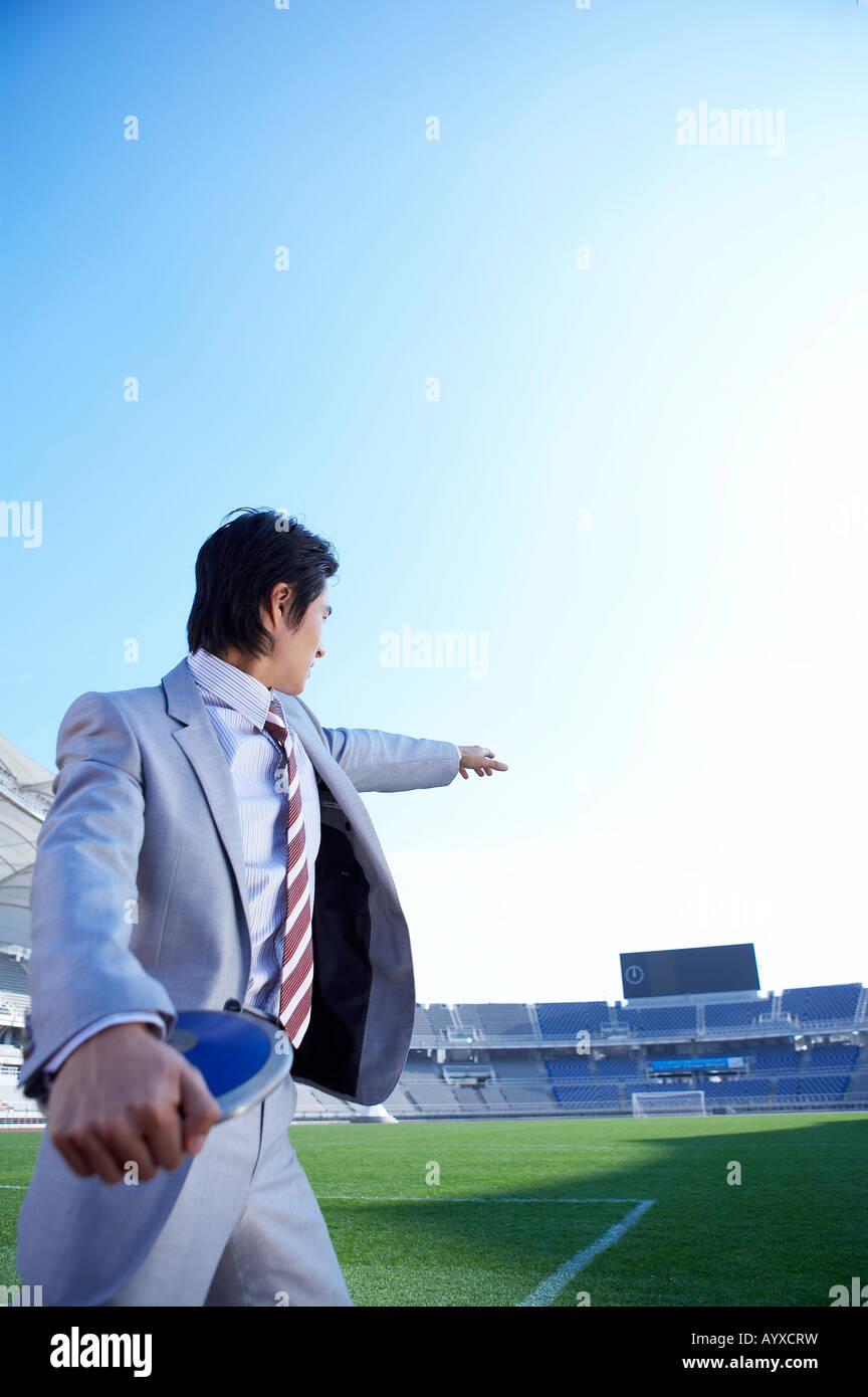 a man preparing the discus throw Stock Photo - Alamy