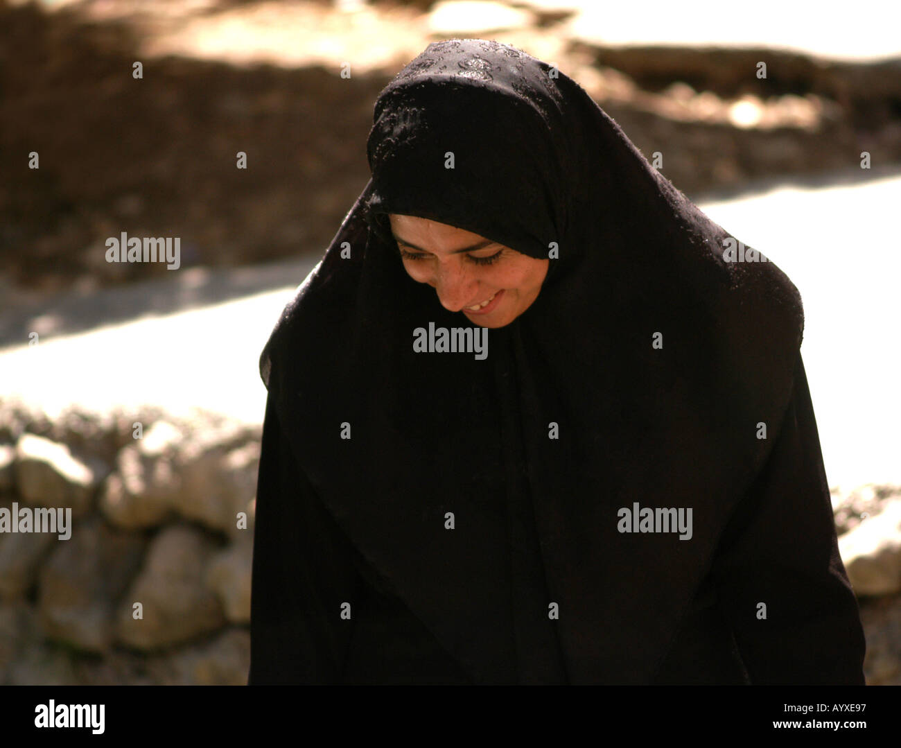 Iraqi woman hi-res stock photography and images - Alamy