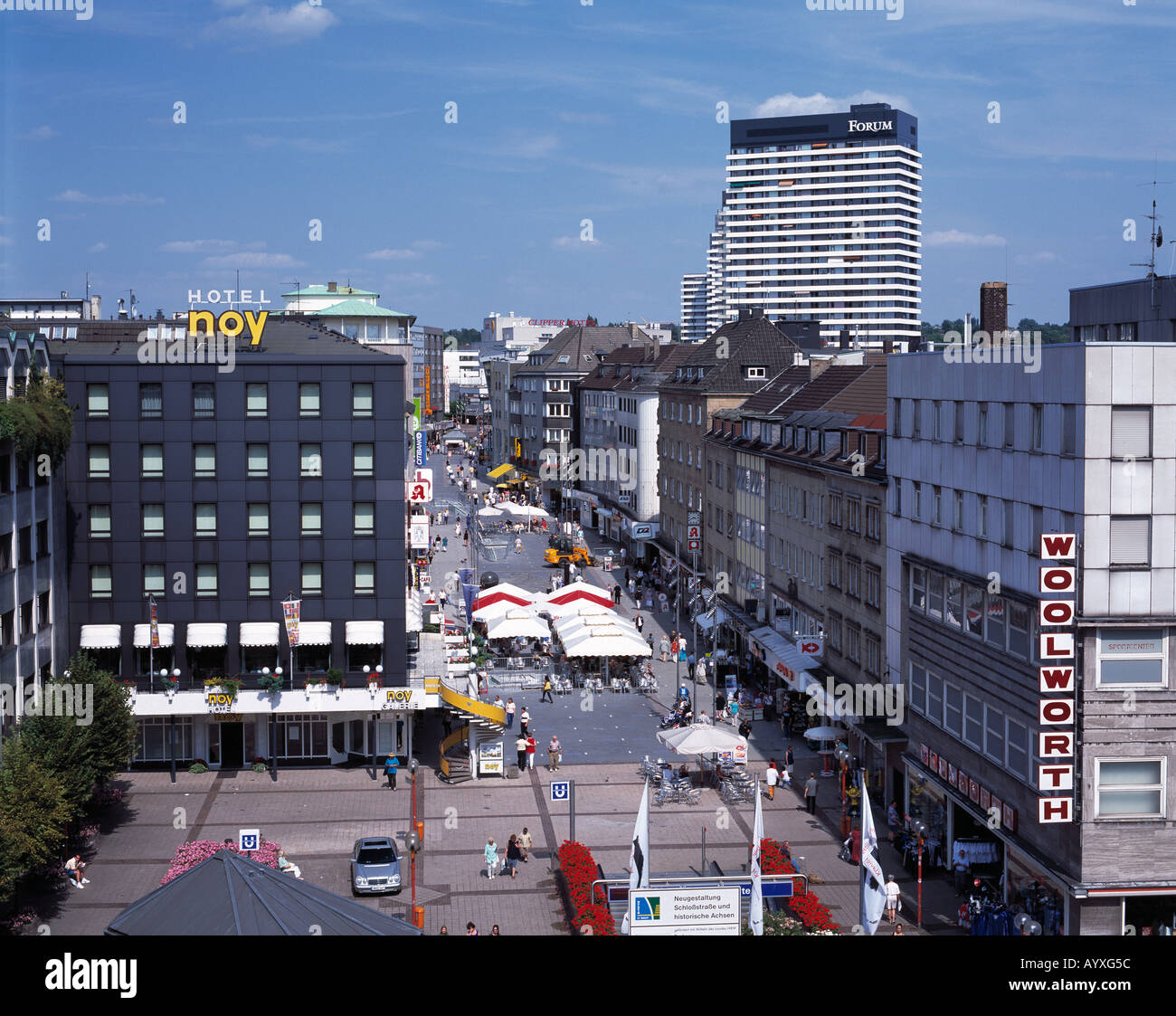 Fussgaengerzone Schlossstrasse, Einkaufsstrasse, Strassencafes ...