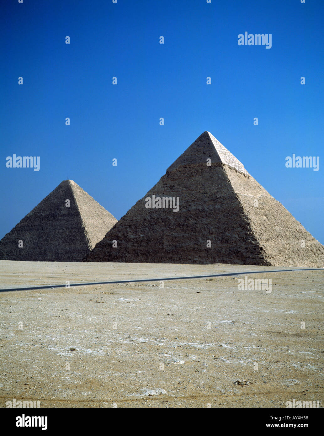 Cheops pyramide hi-res stock photography and images - Alamy