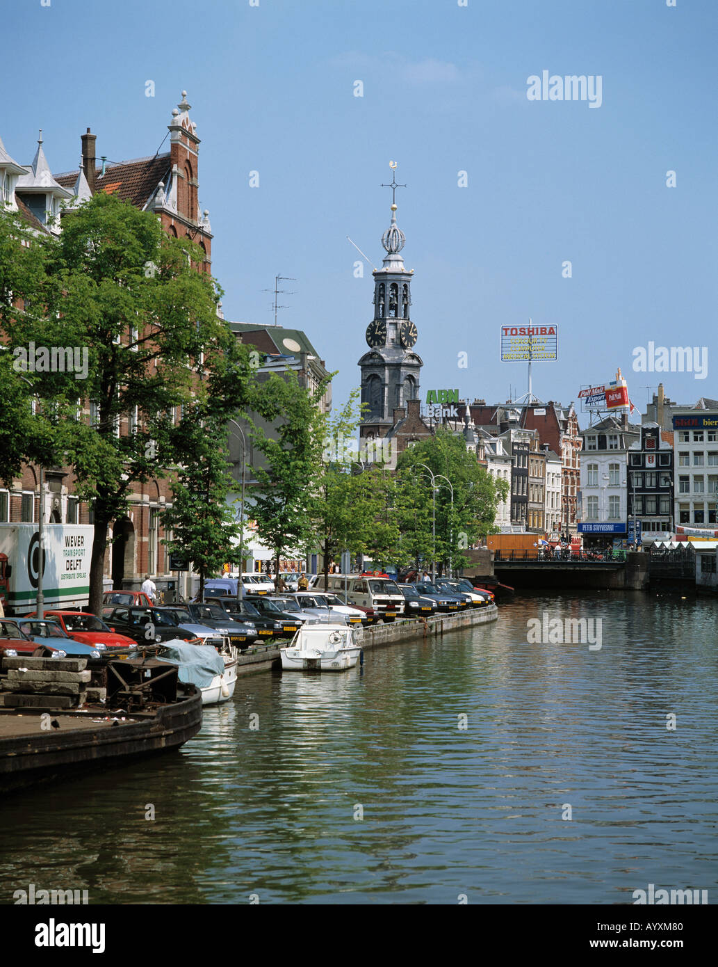 Promenade der Singelgracht mit Muenzturm in Amsterdam Stock Photo - Alamy