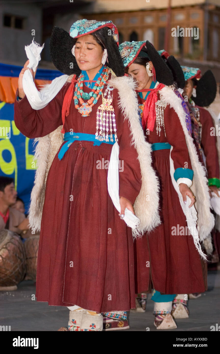 Ladhaki female dancer in traditional dress performing during Ladakh ...