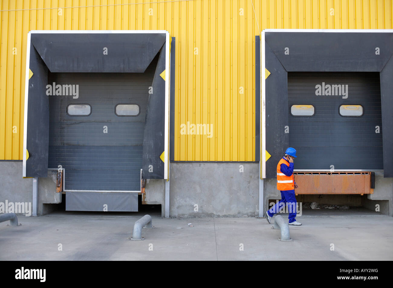 Truck Loading Zone High Resolution Stock Photography and Images - Alamy