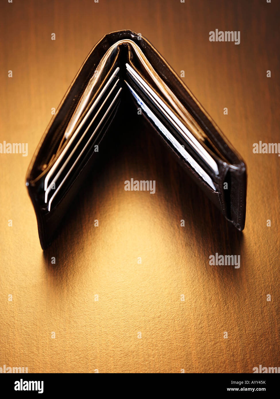 An open wallet Stock Photo - Alamy
