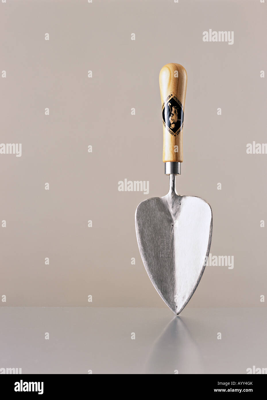 Trowel cut out garden hi-res stock photography and images - Alamy