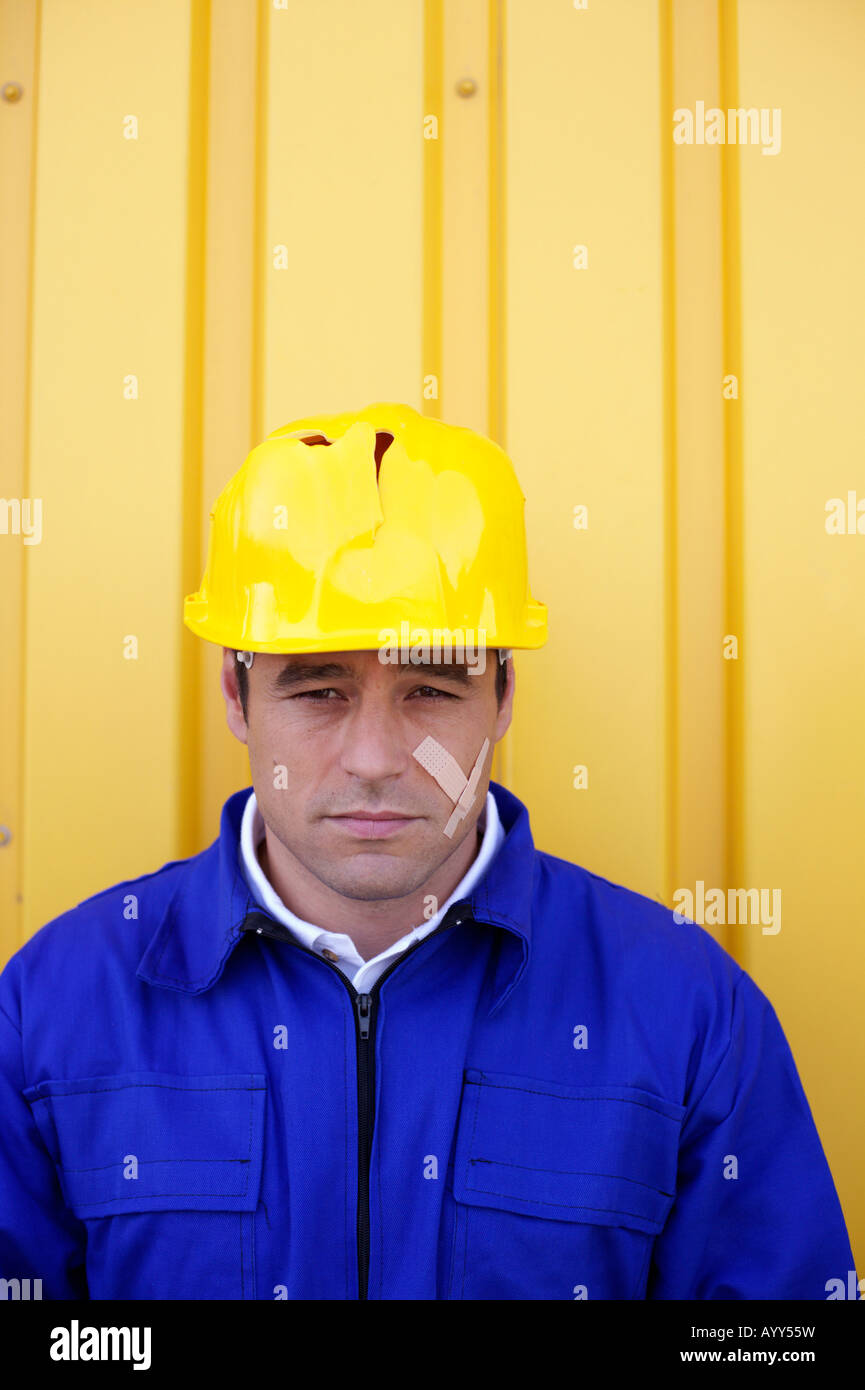 Worker Accident High Resolution Stock Photography and Images - Alamy
