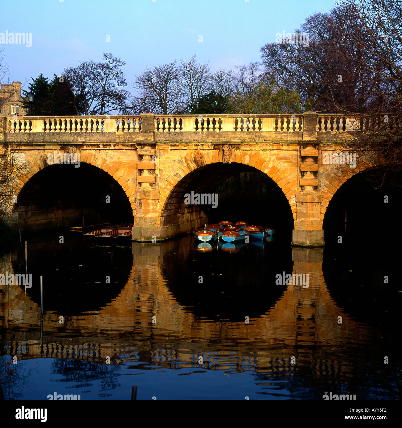 Magdalen Bridge over River Cherwell Oxford England Stock Photo - Alamy