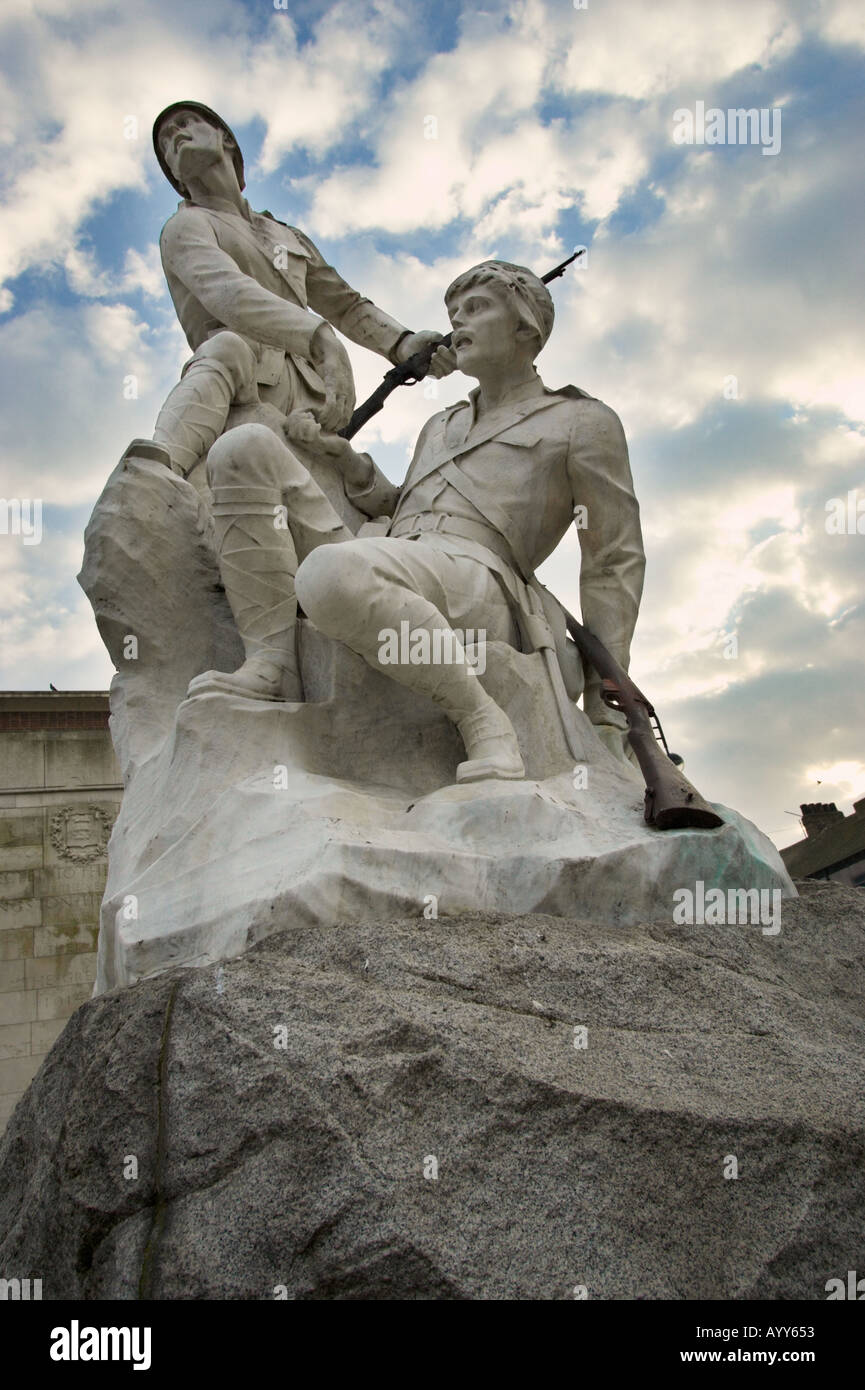 Boer War memorial in Hull East Yorkshire England UK Stock Photo - Alamy