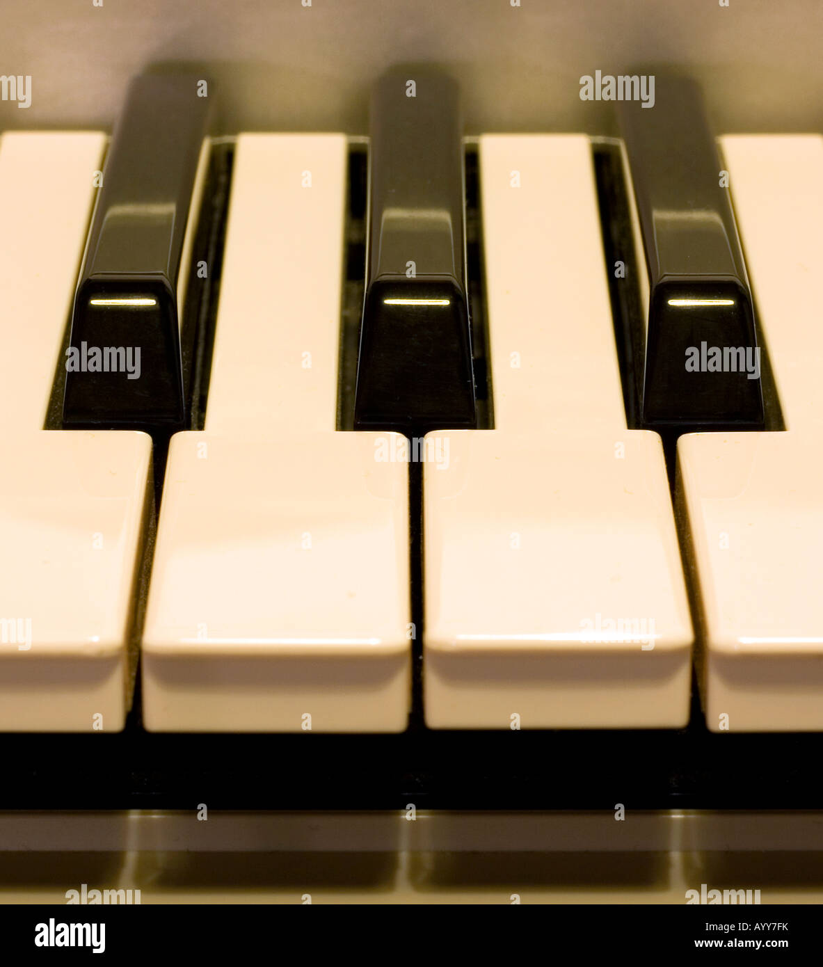 Musical note minim hi-res stock photography and images - Alamy