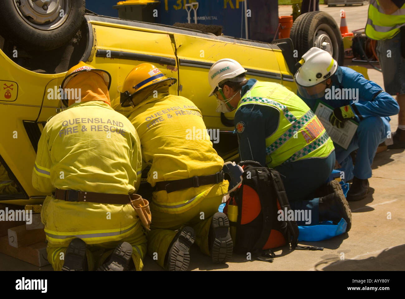 car crash rescue teams Stock Photo - Alamy