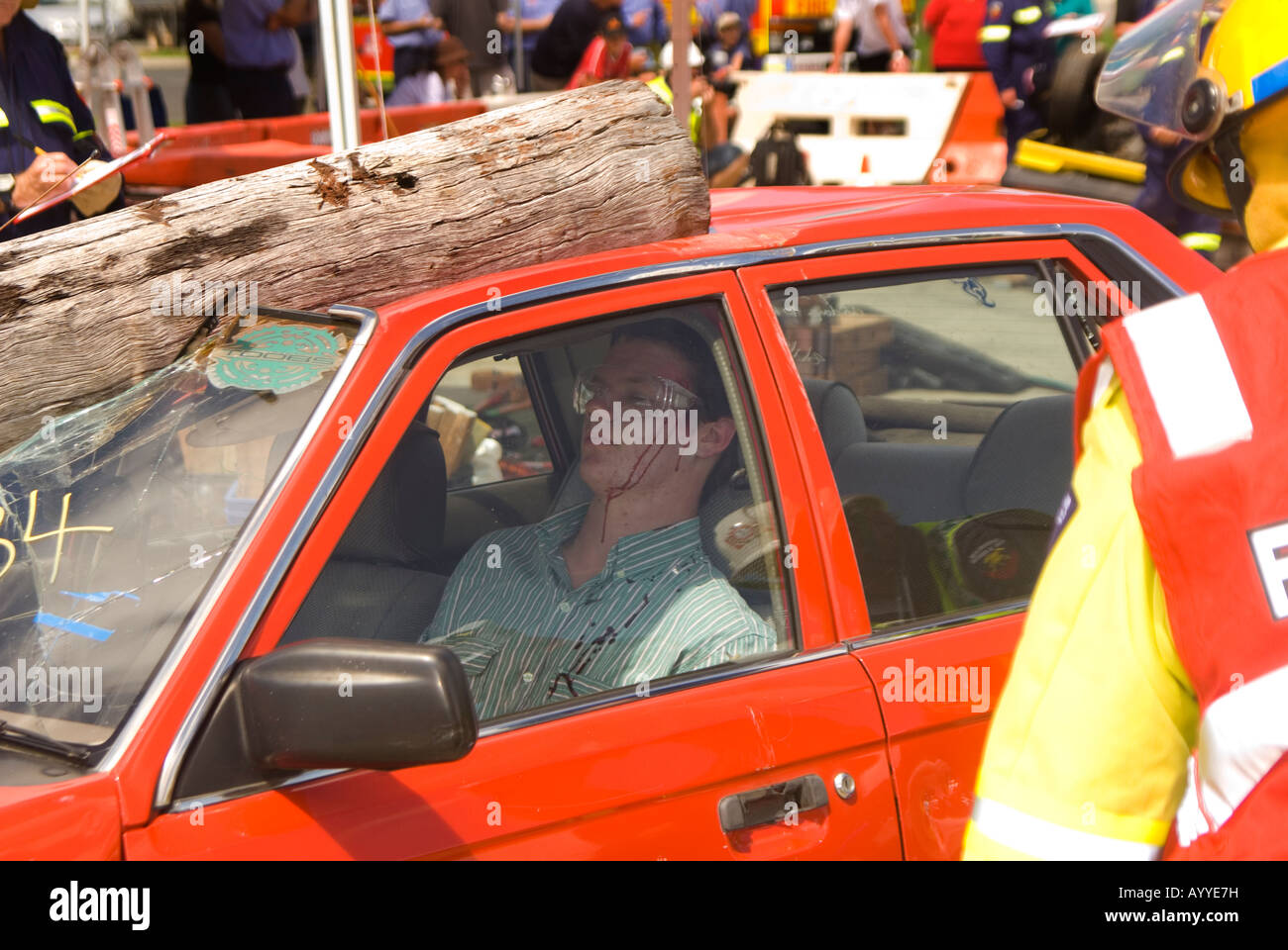 car crash rescue team Stock Photo - Alamy
