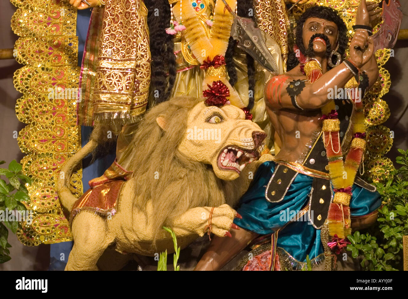 Lion and durga hi-res stock photography and images - Alamy