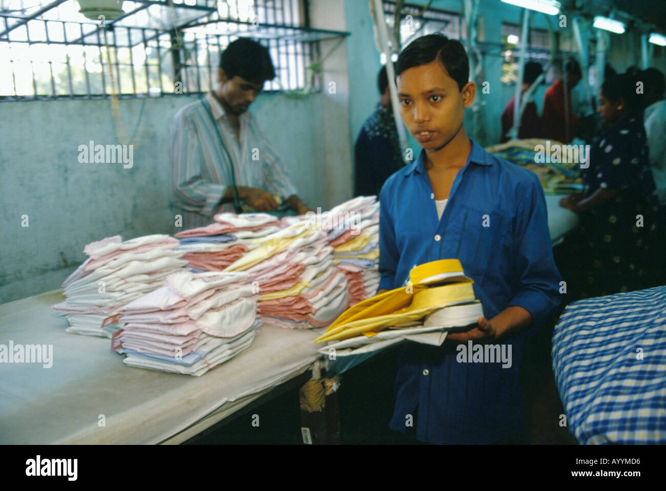 Child labour factory hi-res stock photography and images - Alamy