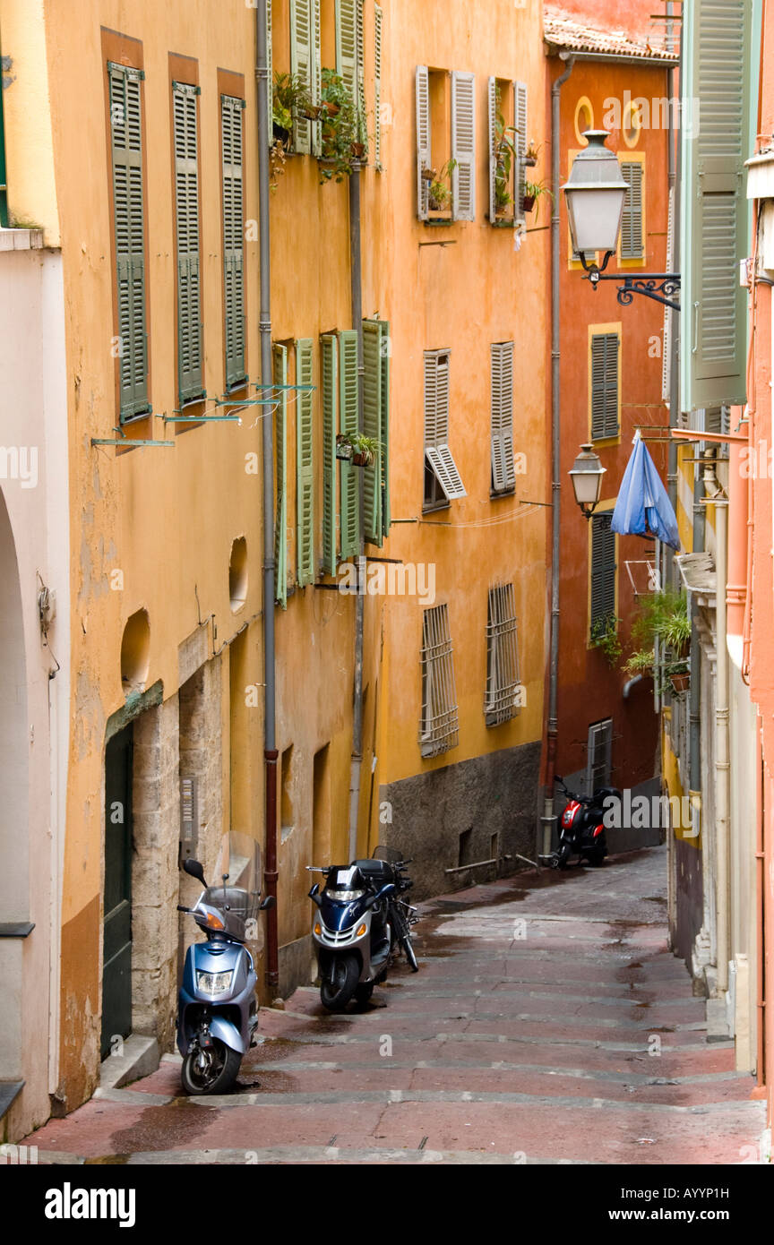 Nice alleyway hi-res stock photography and images - Alamy