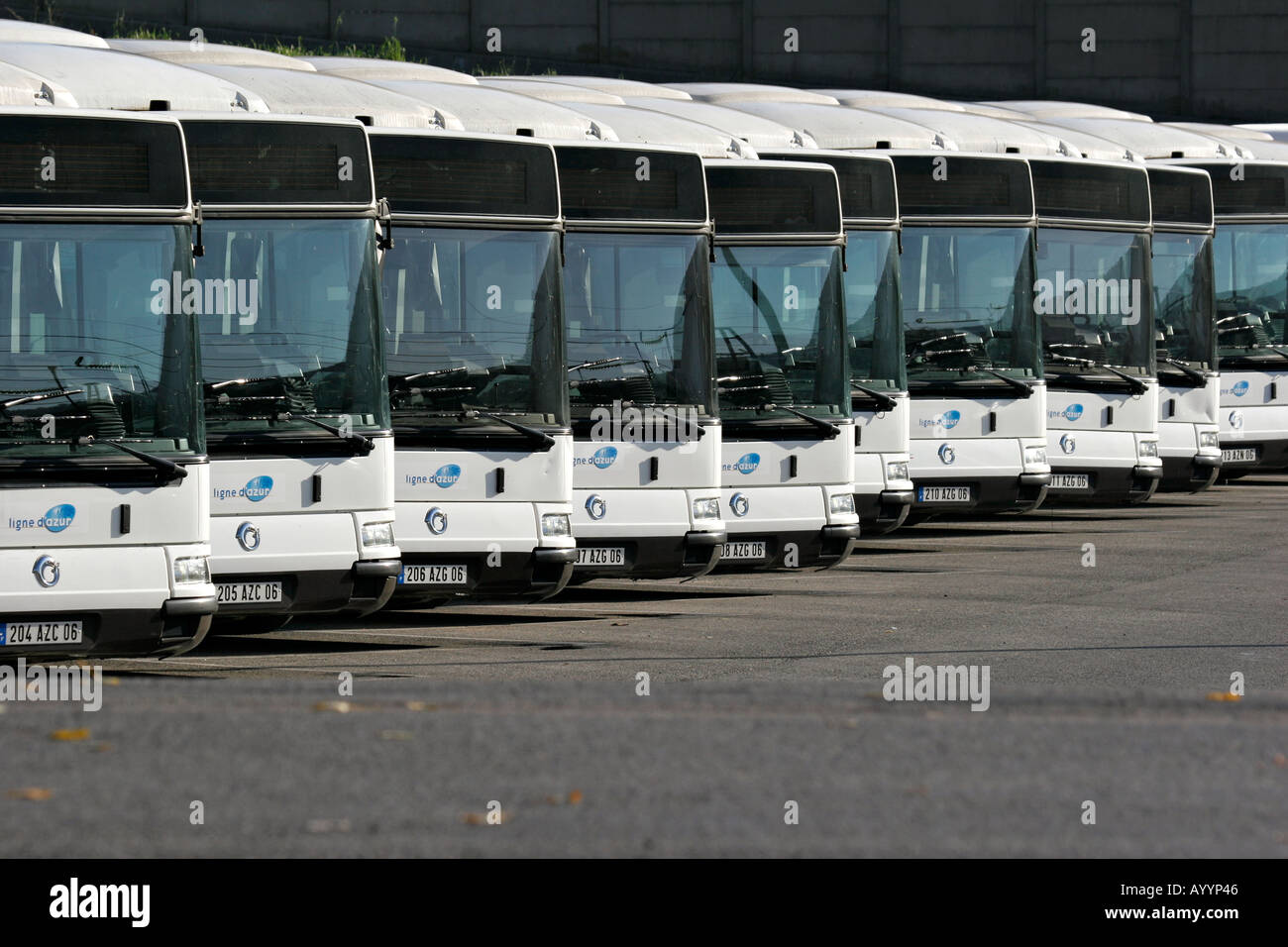 Buses parked in bus depot hi-res stock photography and images - Alamy