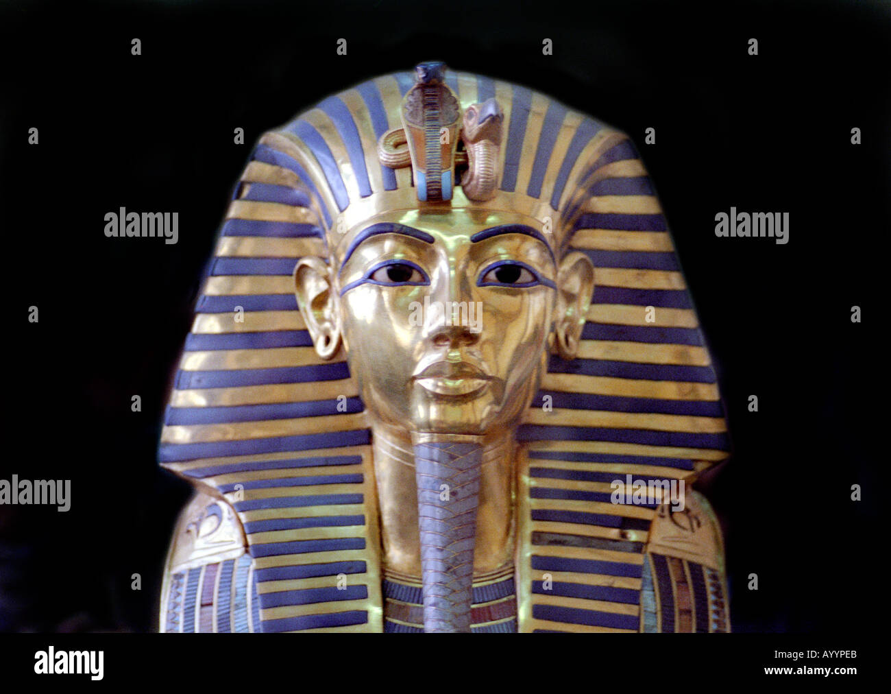 Tutankhamun mask hi-res stock photography and images - Alamy