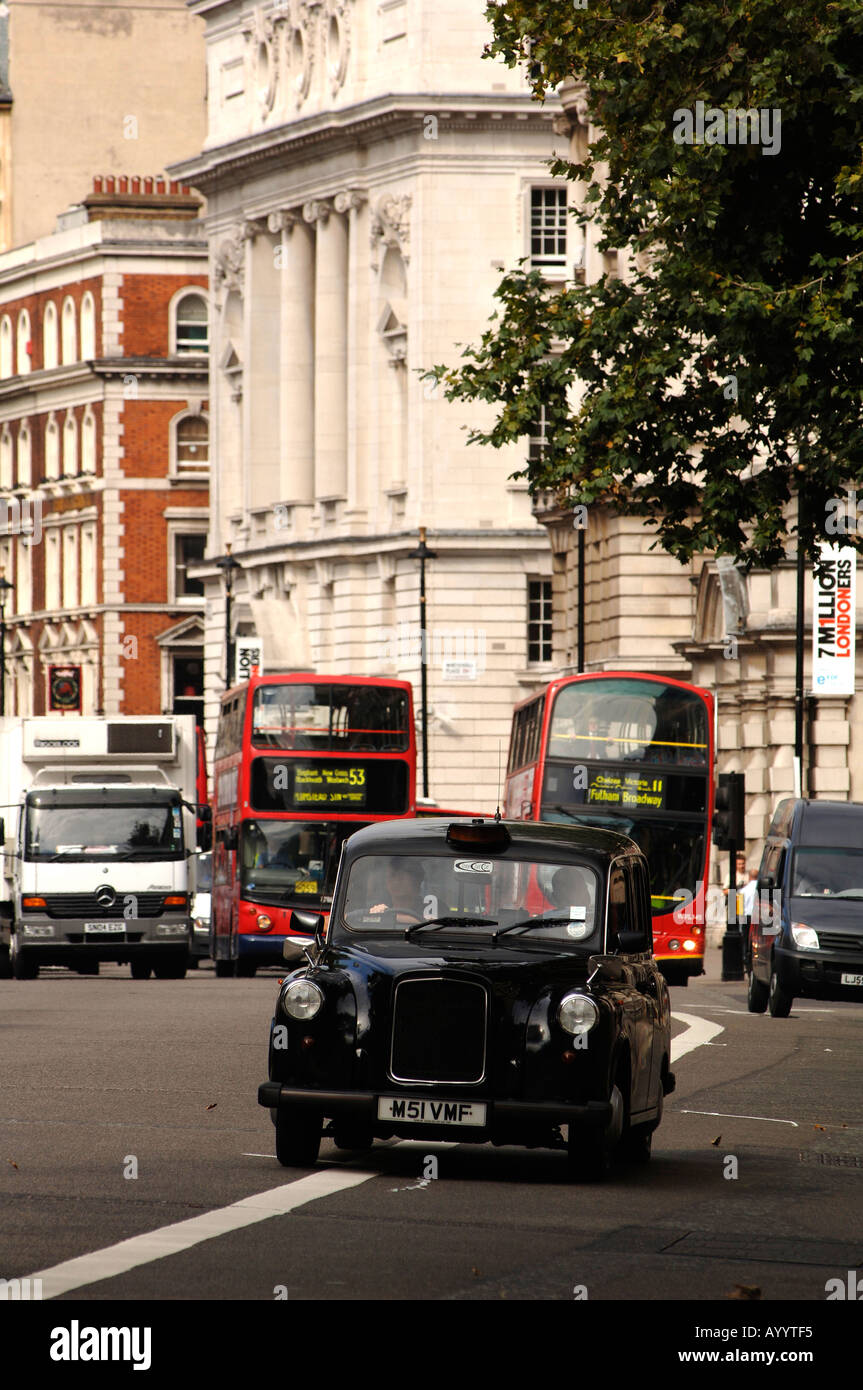 London black cab Stock Photo - Alamy