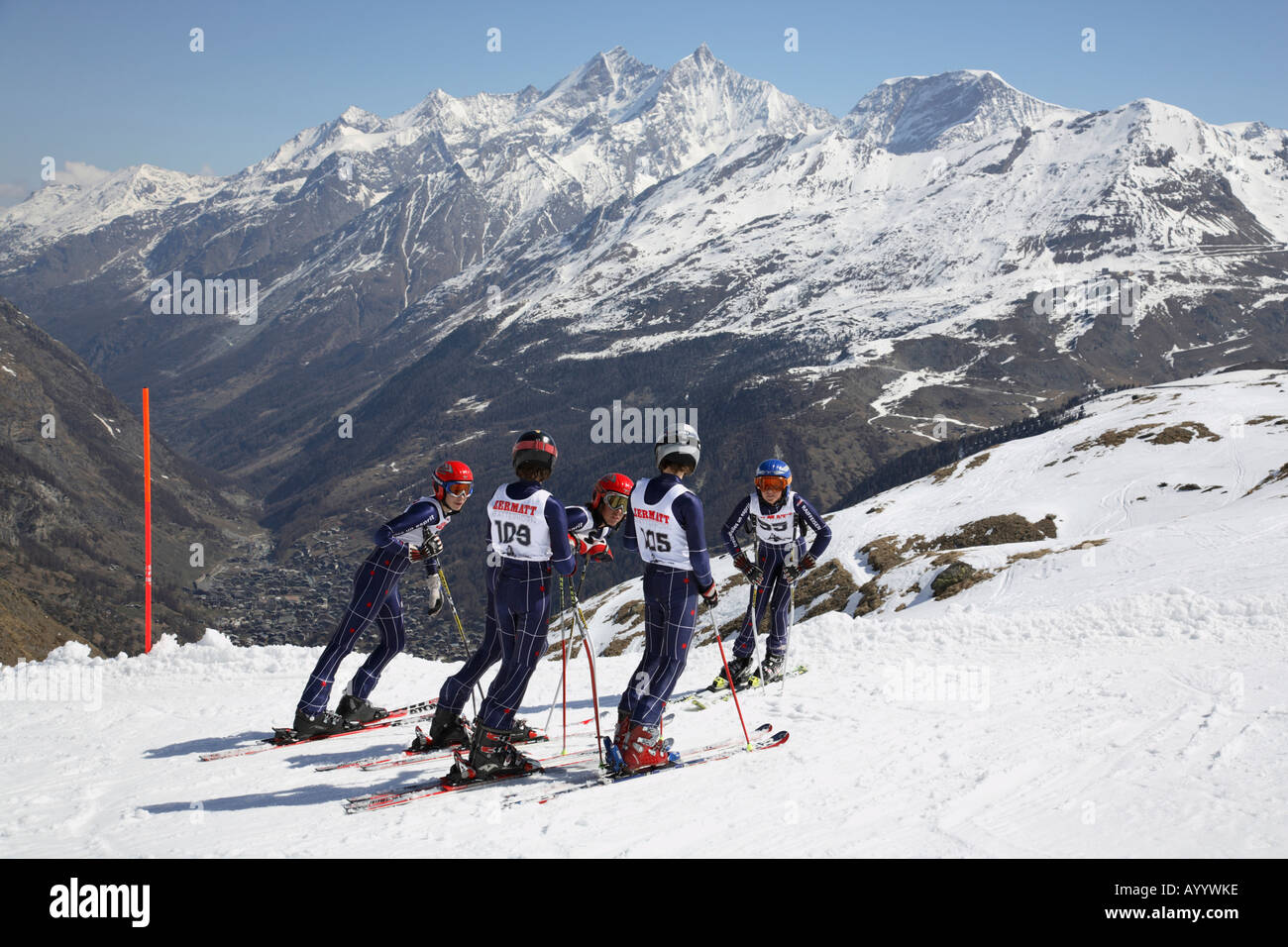 Switzerland ski slopes zermatt hi-res stock photography and images - Alamy