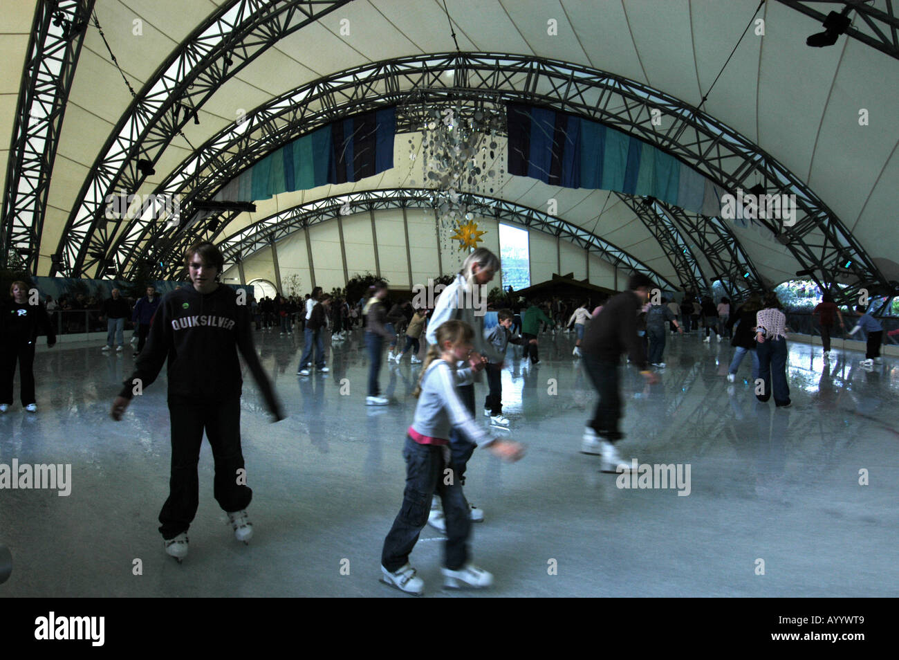 The eden project ice skating hi-res stock photography and images - Alamy