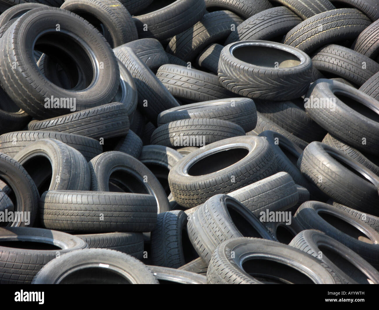Recycling piling up hi-res stock photography and images - Alamy