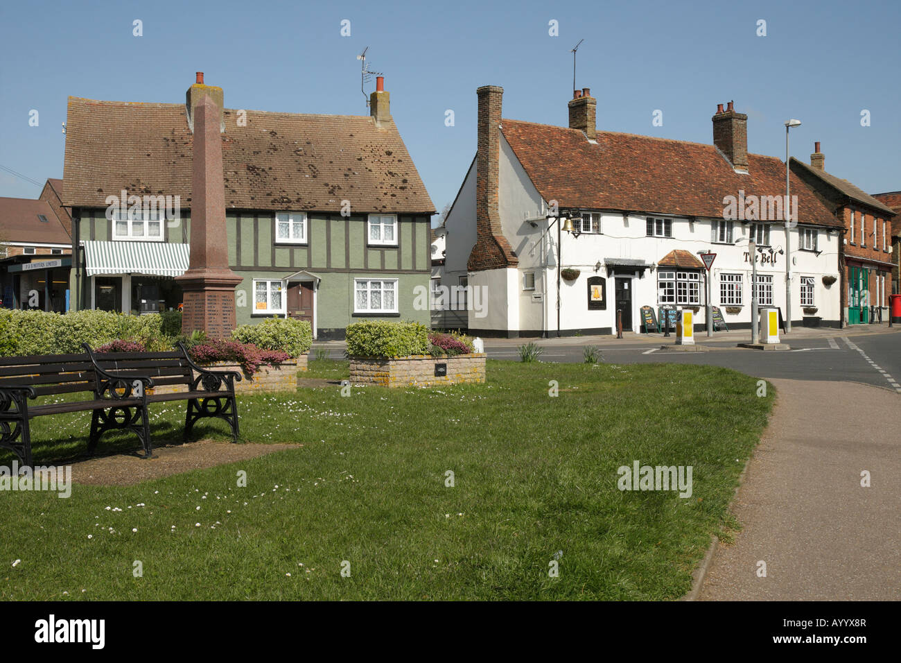 Toddington village green in Bedfordshire with The Bell pub in the ...