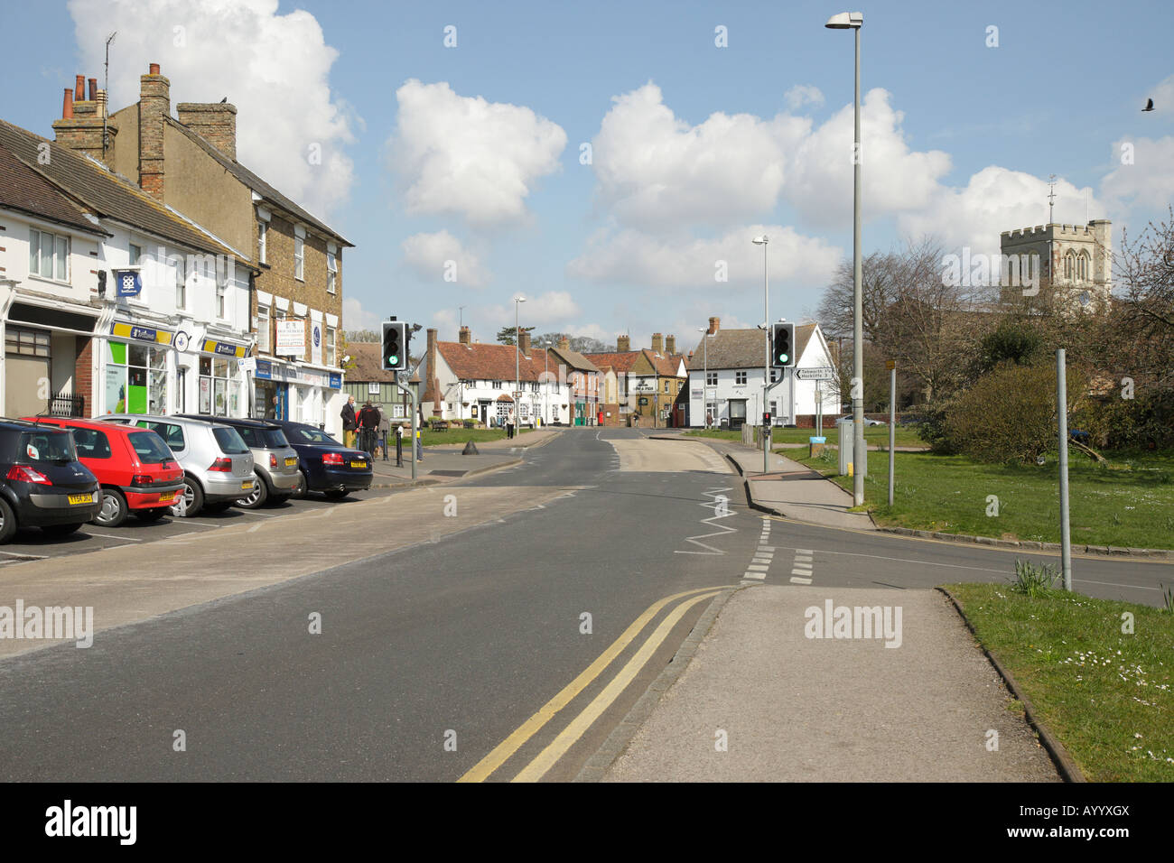 Toddington village high street in Bedfordshire Stock Photo - Alamy