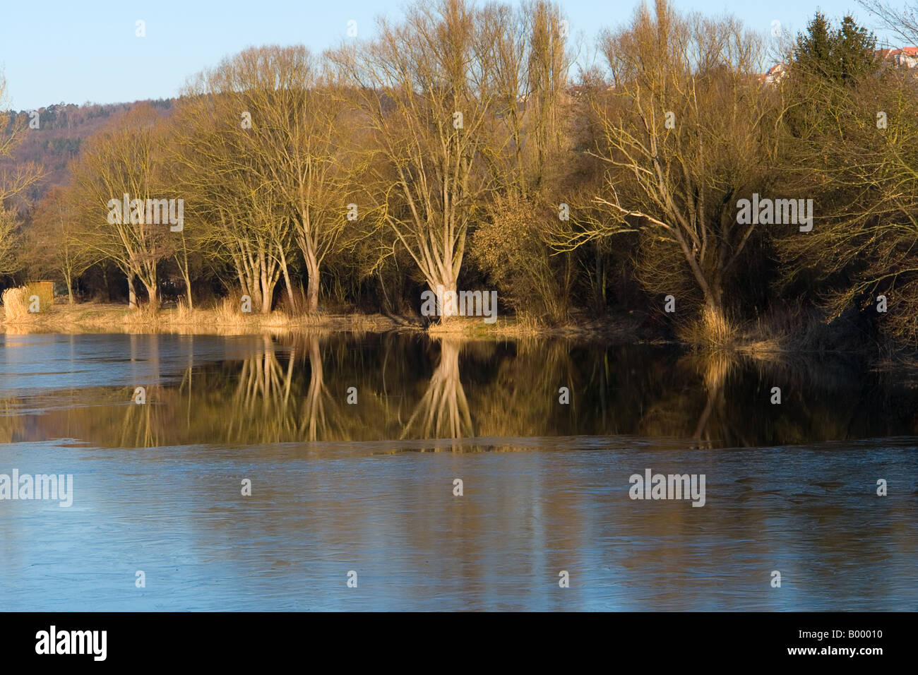 Light reflection lenz hi-res stock photography and images - Alamy