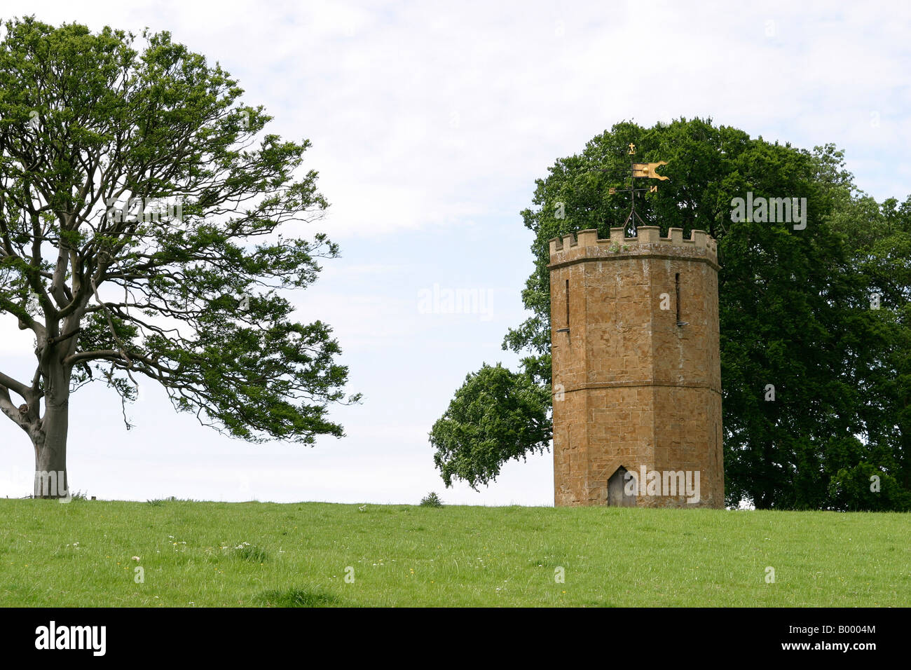 UK Oxfordshire Wroxton Manor dovecote Stock Photo - Alamy
