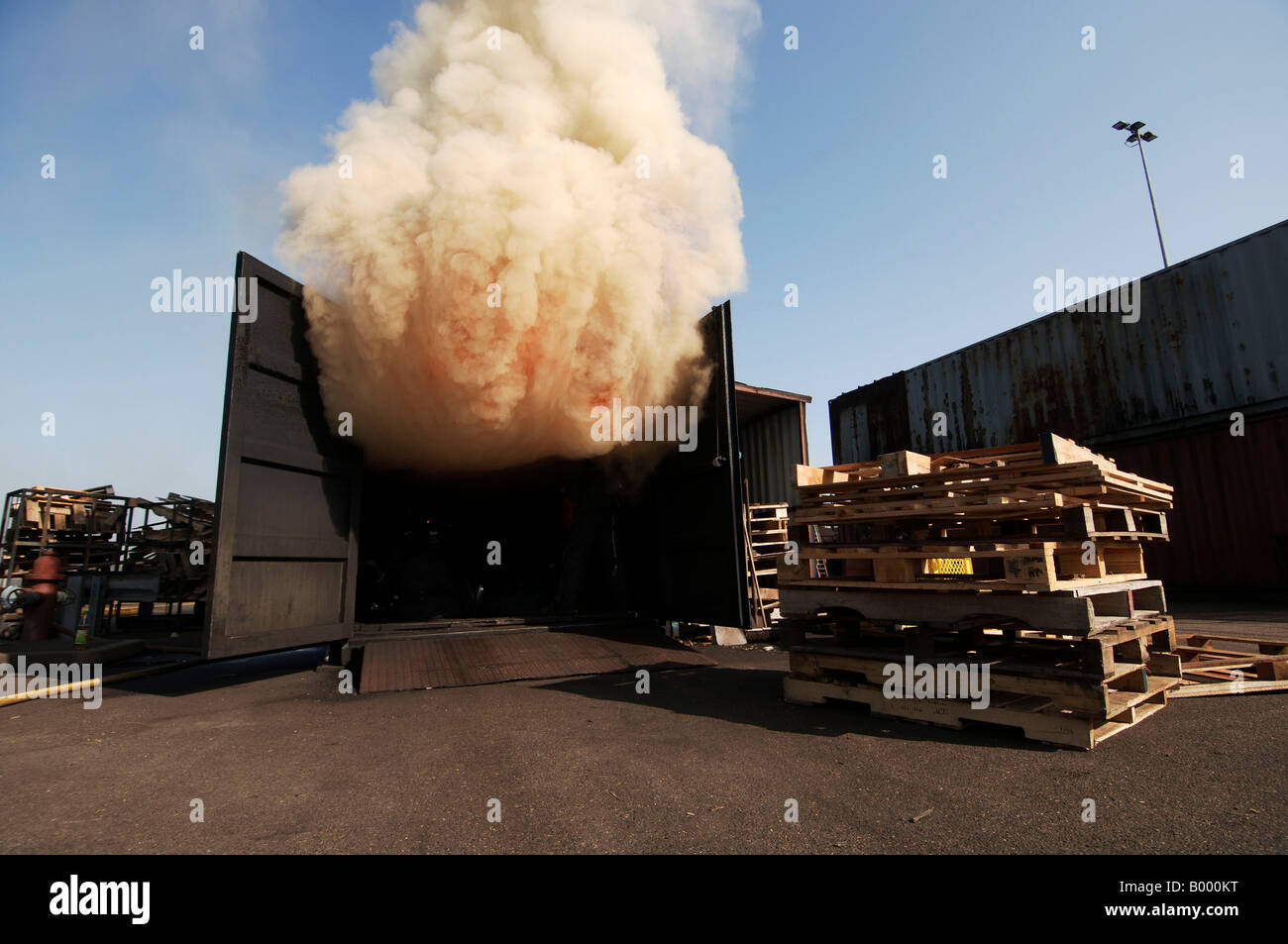 Port of Rotterdam Maasvlakte Falck Risc Fire and Safety Training ...