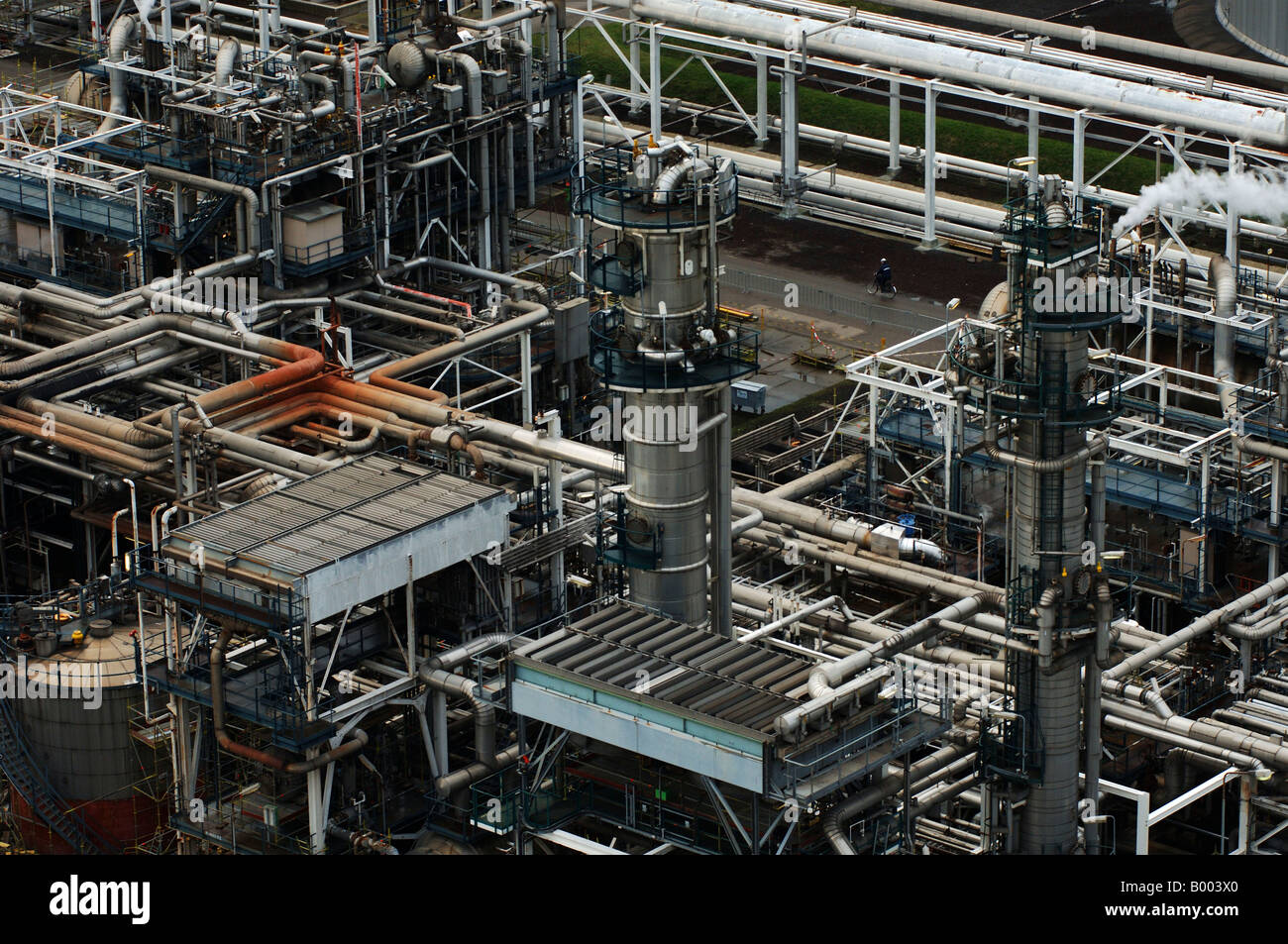 Oil Refinery Overview Of Plant High Resolution Stock Photography and ...