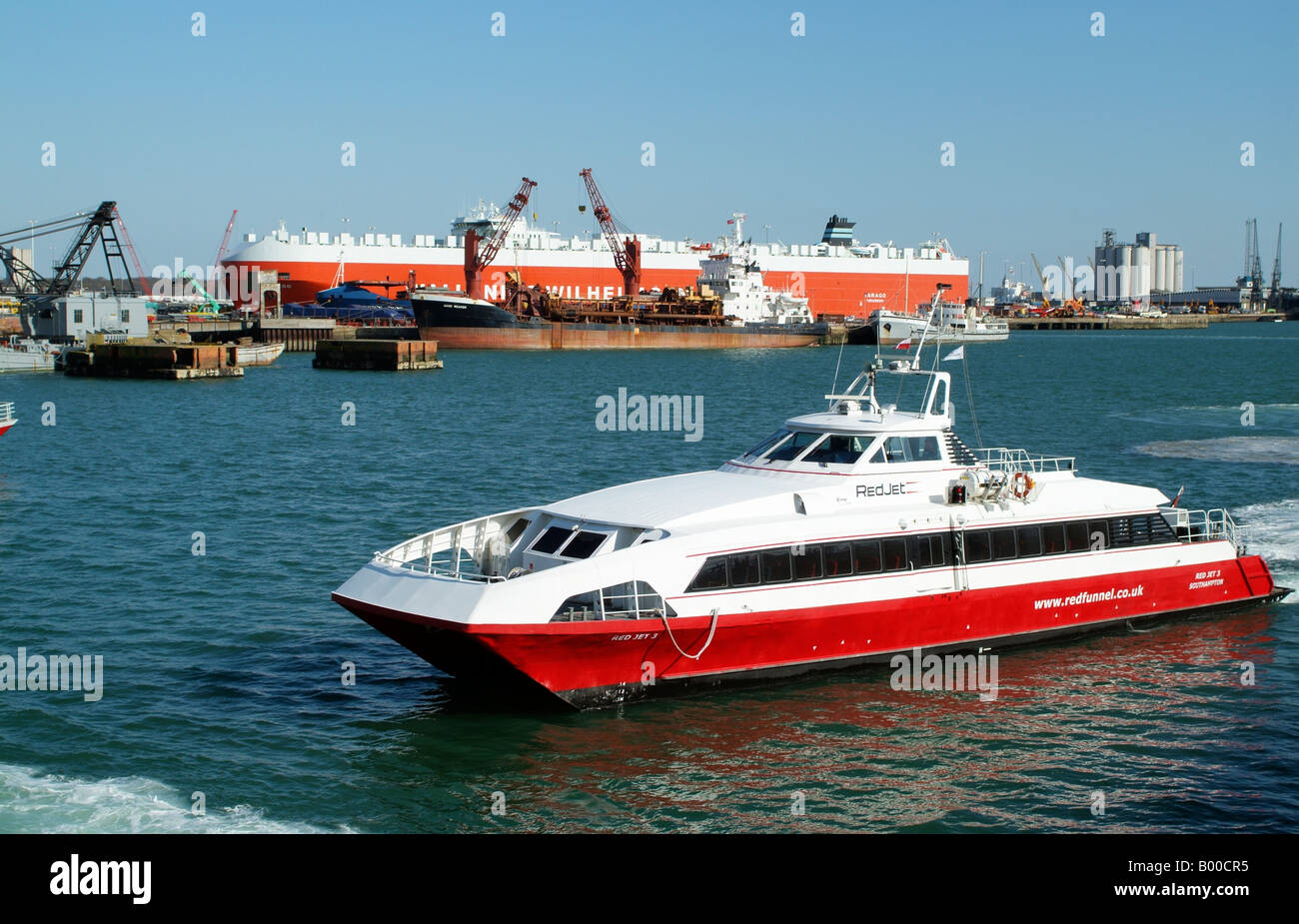 Red Jet Catamaran operated by Red Funnel Company between Southampton ...