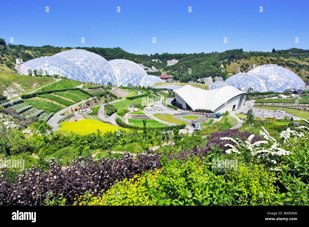 Eden Project. Rainforest (Humid Tropics) and Mediterranean (Warm ...