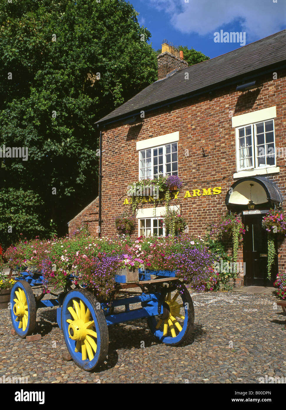 Alvanley arms hi-res stock photography and images - Alamy