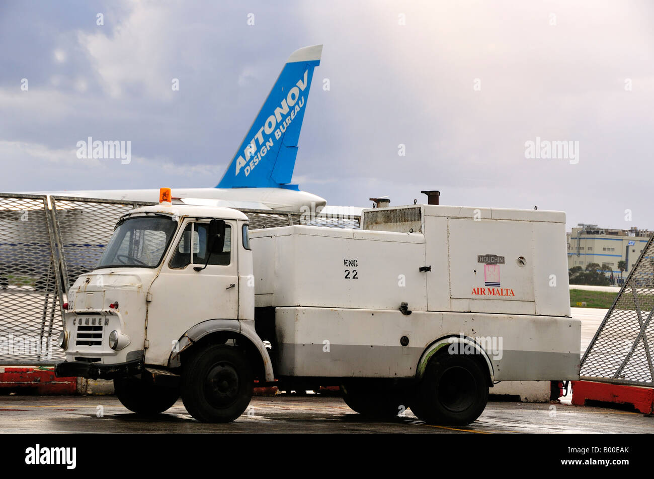 Riot control van hi-res stock photography and images - Alamy