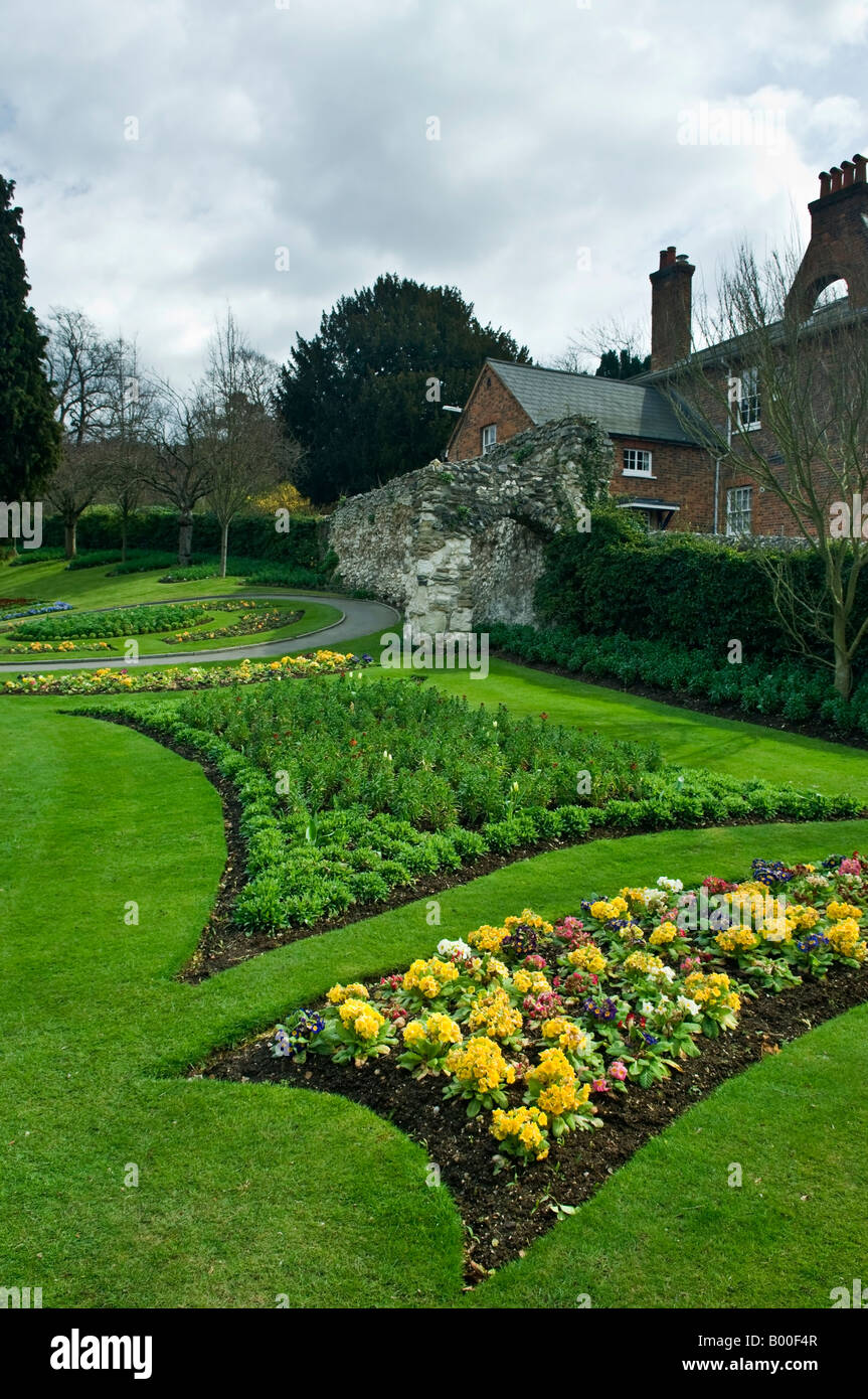 Guildford castle grounds hi-res stock photography and images - Alamy