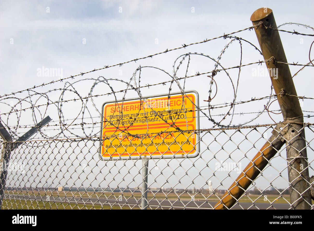 Border security force sign hi-res stock photography and images - Alamy