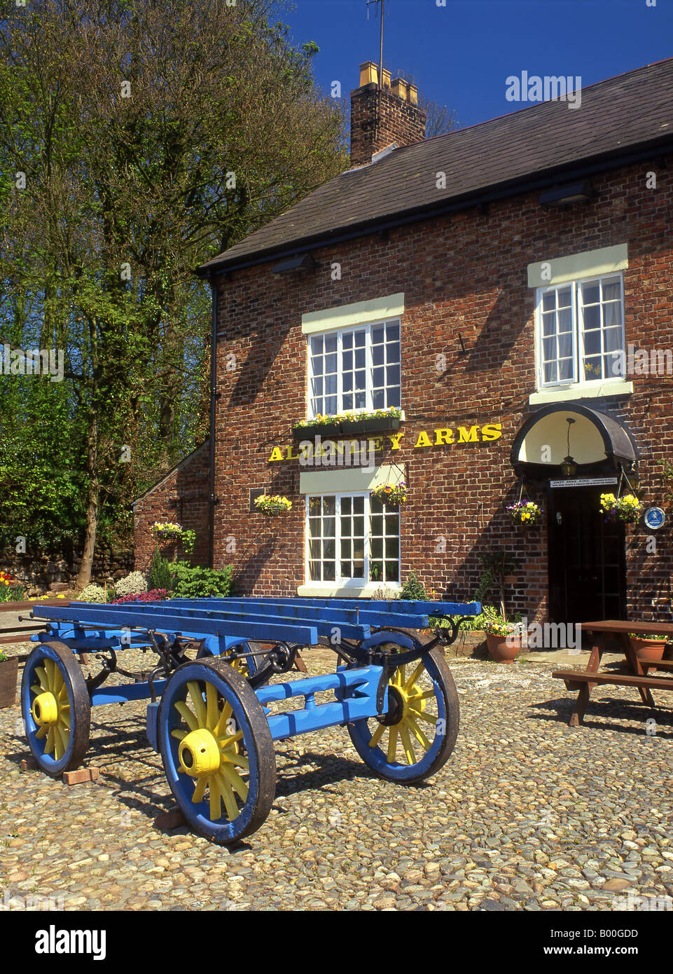 Alvanley arms hi-res stock photography and images - Alamy