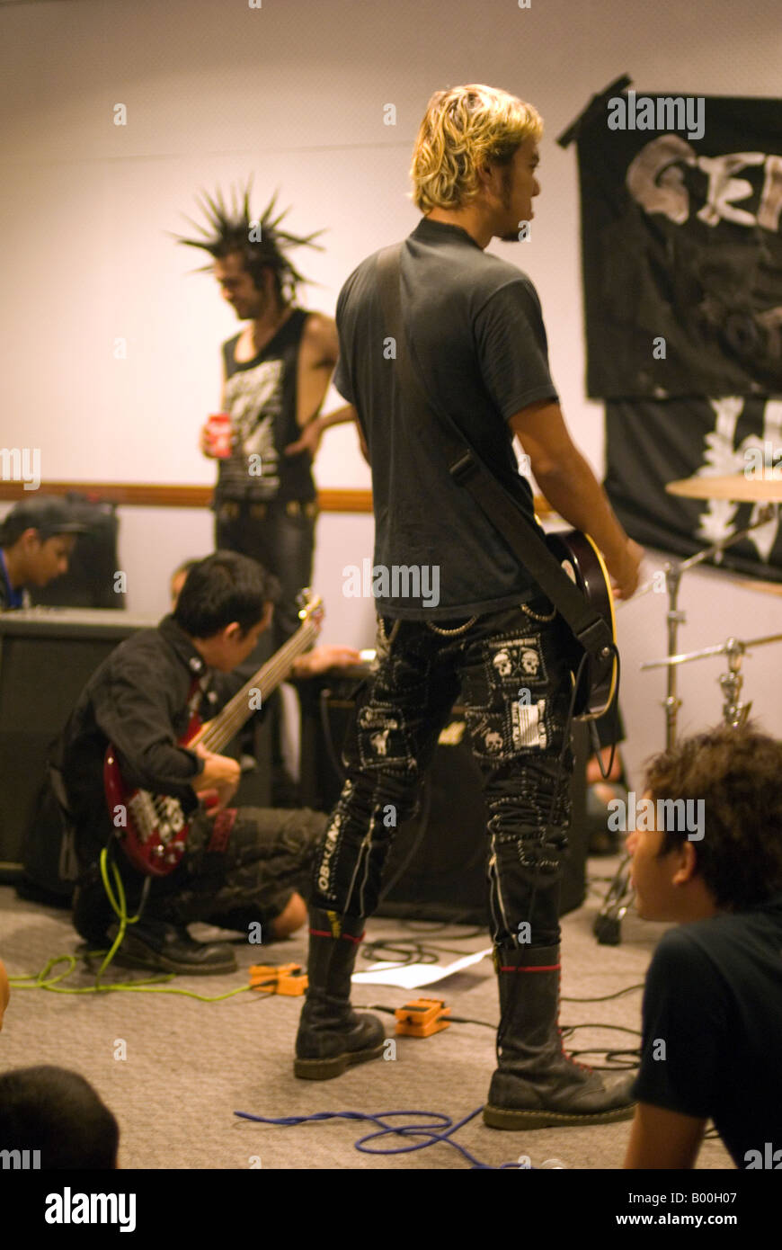 Punk punks hi-res stock photography and images - Alamy