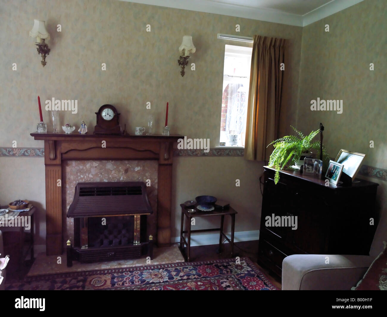 Traditional English Living Room Stock Photo - Alamy