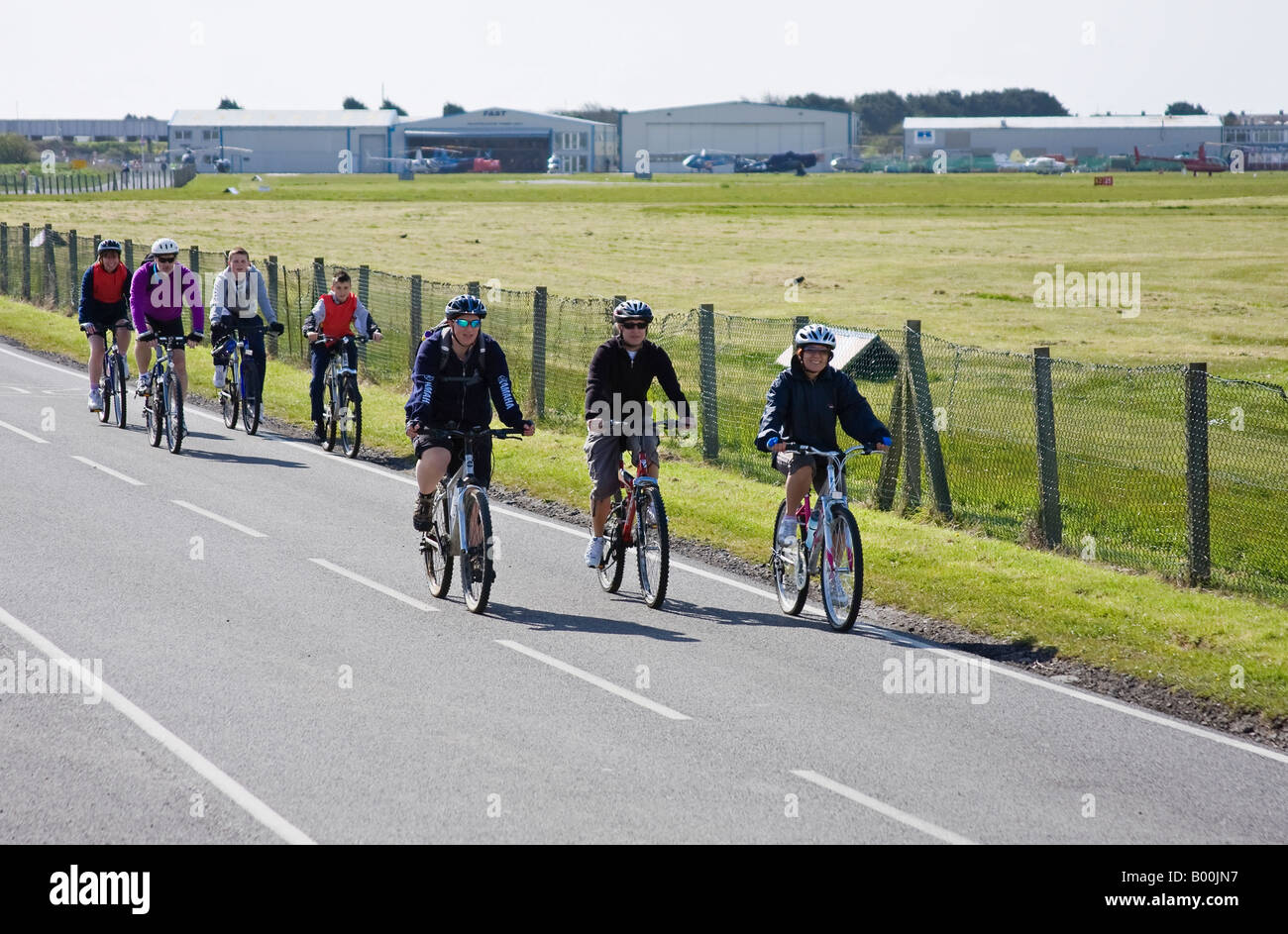 Charity bike ride hi-res stock photography and images - Alamy