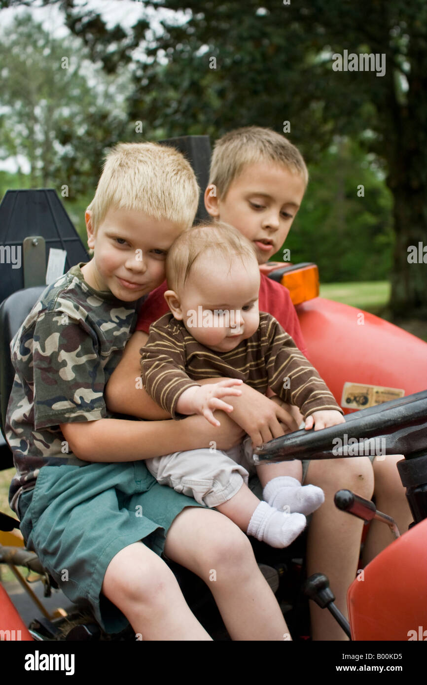 Redneck family hi-res stock photography and images - Alamy
