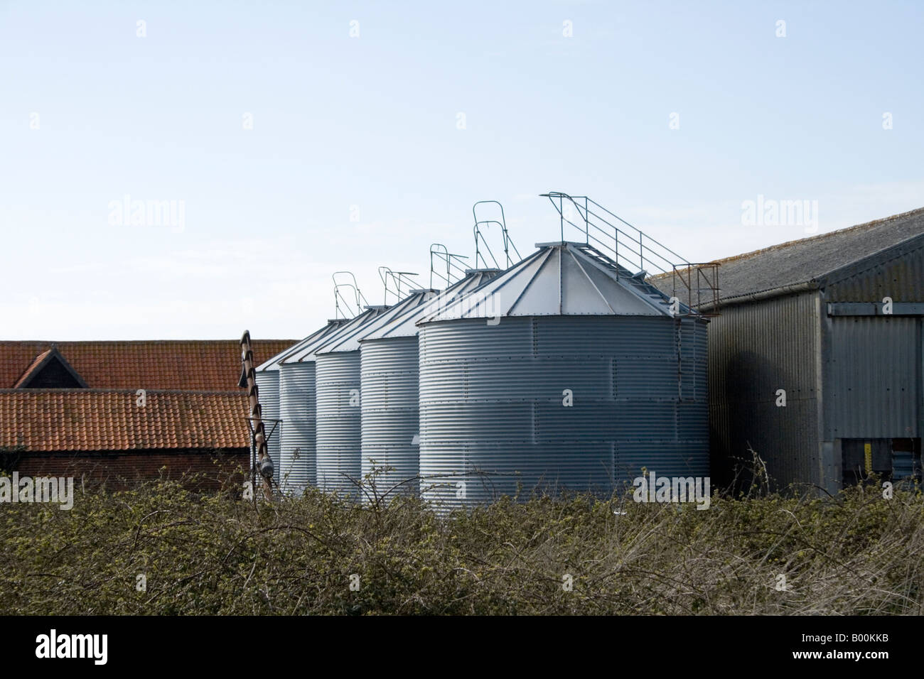 Grain hopper hi-res stock photography and images - Alamy