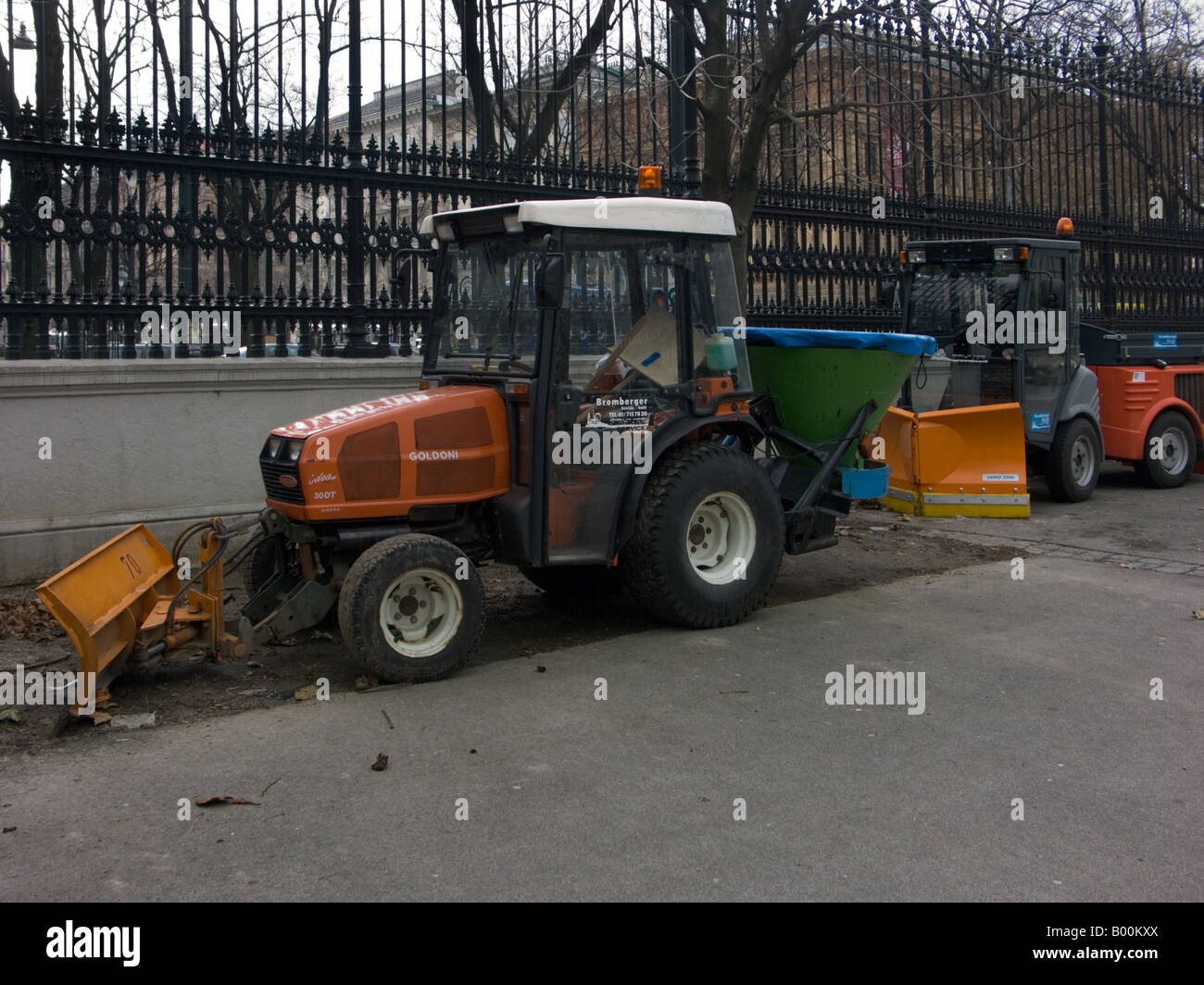 Maintenance gritter hi-res stock photography and images - Alamy